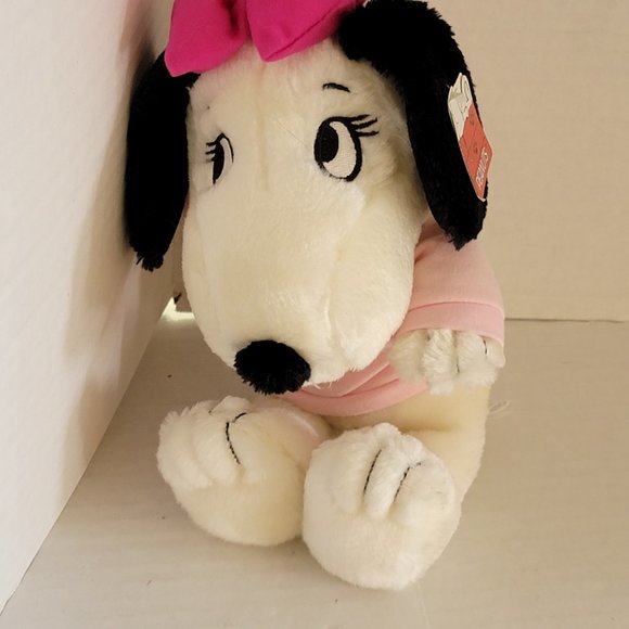 Peanuts | Toys | Cedar Fair Peanuts Belle Plush Dog Black Heart Pink ...